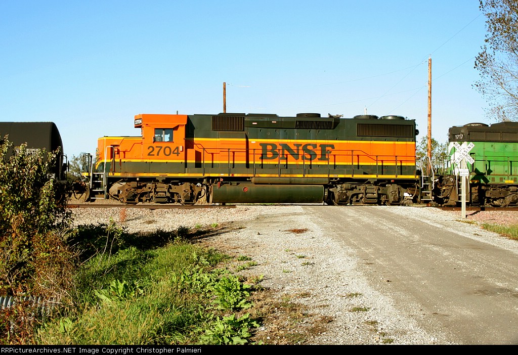 BNSF 2704